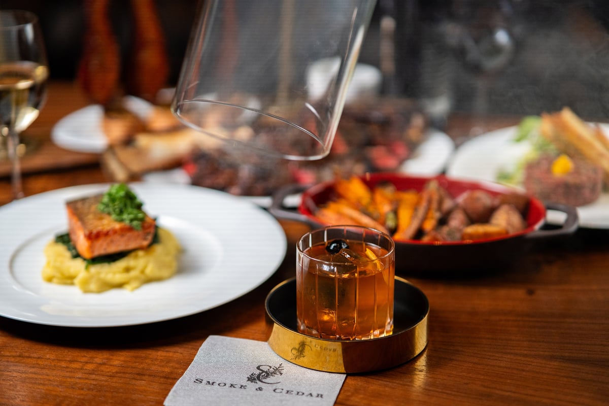 Smoke & Cedar | Muckleshoot Casino Resort | Restaurant | Steakhouse